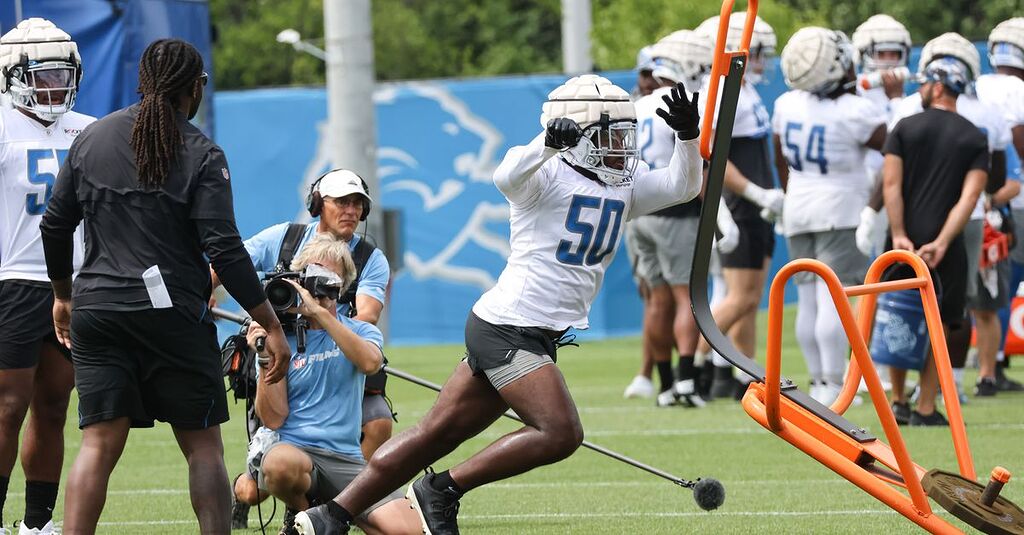 Dion Hamilton coaching DBs at Senior Bowl - Detroit Lions — The Den ...