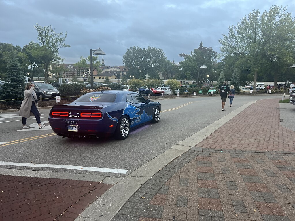 Who is this? - The Den