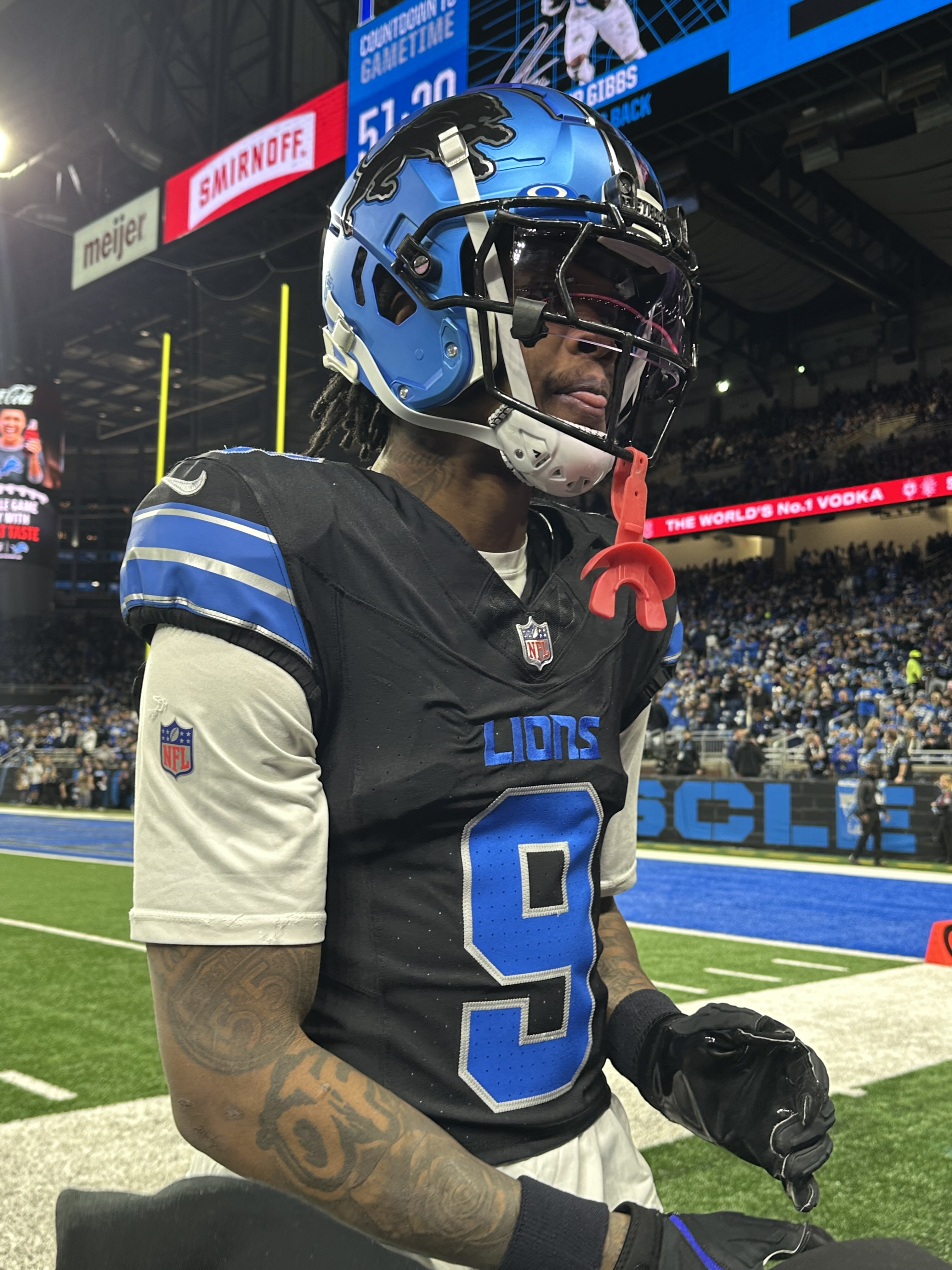 Lions (Jamo) with the media - The Den